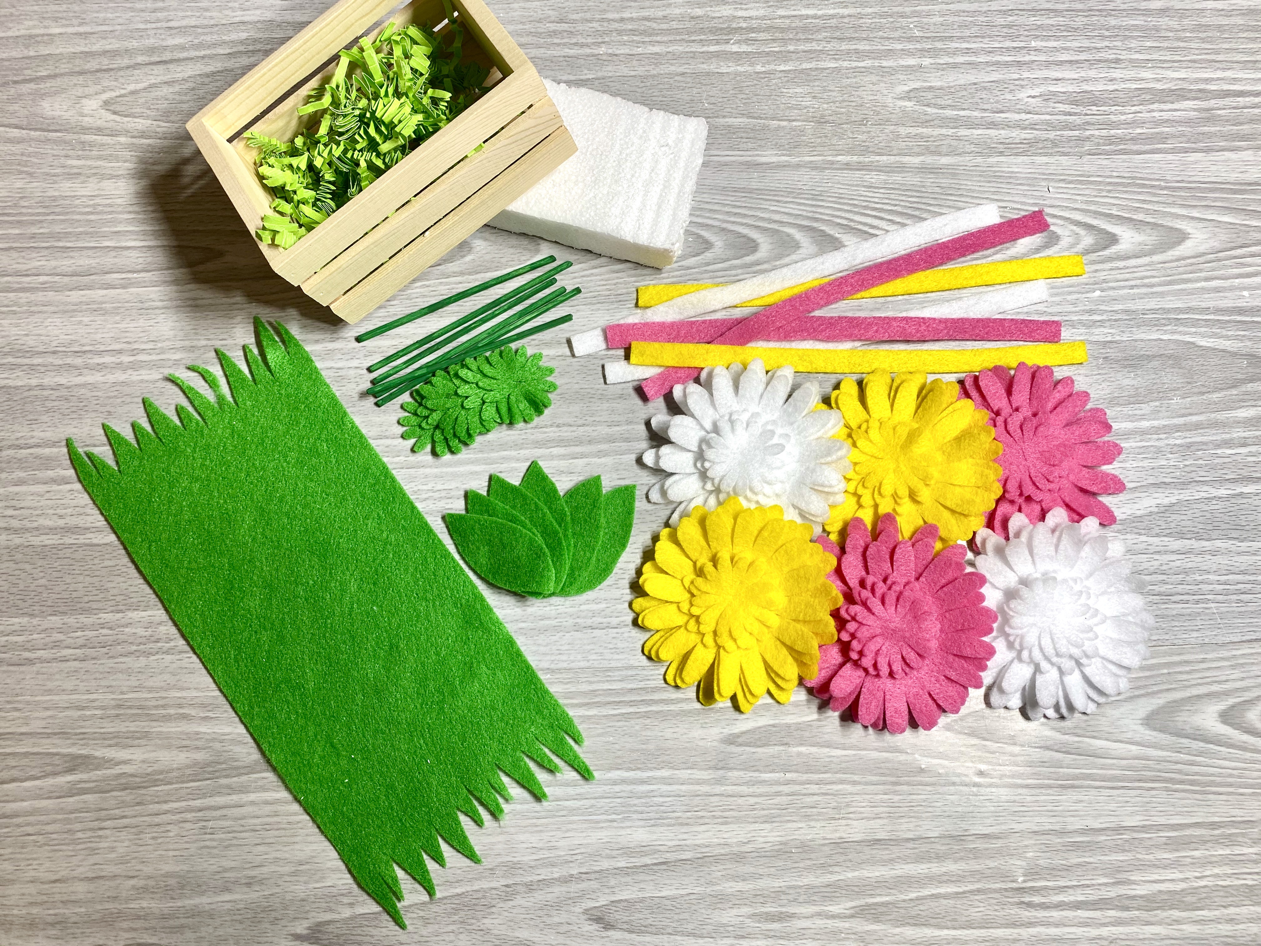 Wood Crate Daisy Bouquet Craft Kit Instructions – Unplanned Whimsy